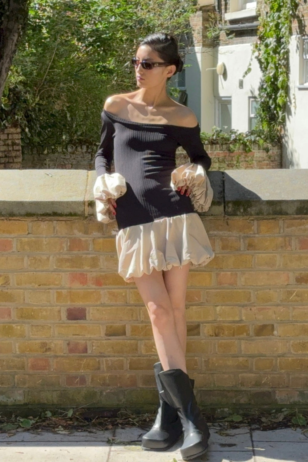 BALLOON CONTRAST KNIT DRESS in BLACK/STONE